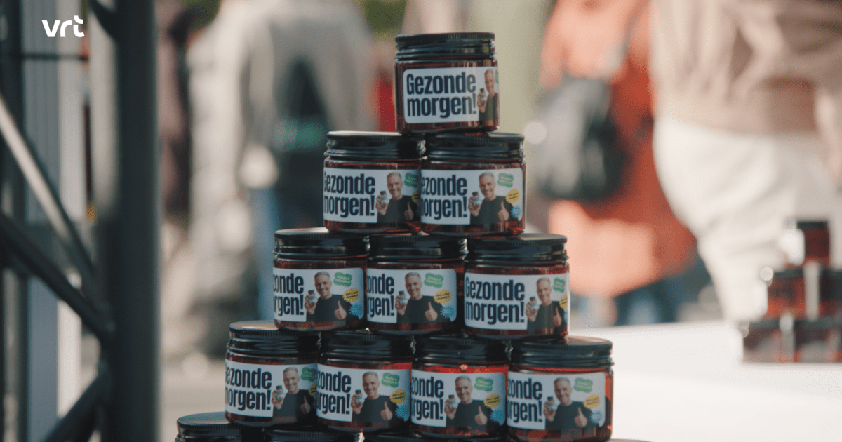 VRT lanceert grootschalige campagne tegen valse onlineprofielen van bekende gezichten | VRT